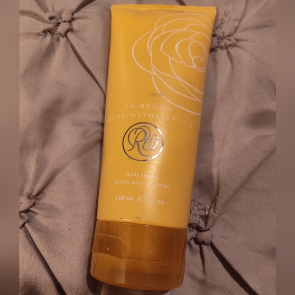 Reese Witherspoon | Skincare | In Bloom By Reese Witherspoon Lotion ...